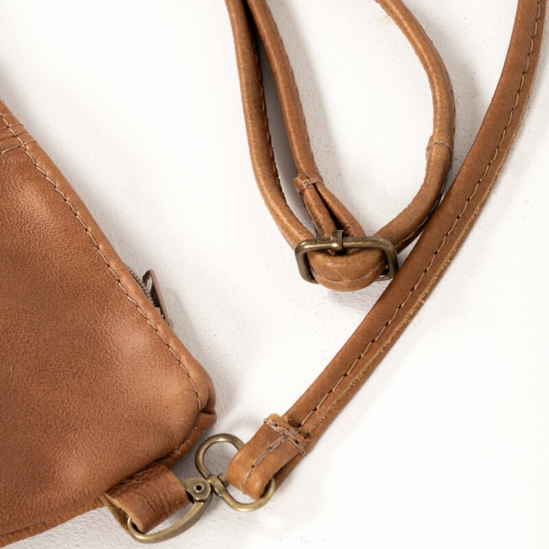 Leather Clutch Crossbody Bag - The Essence | Incanda Furniture